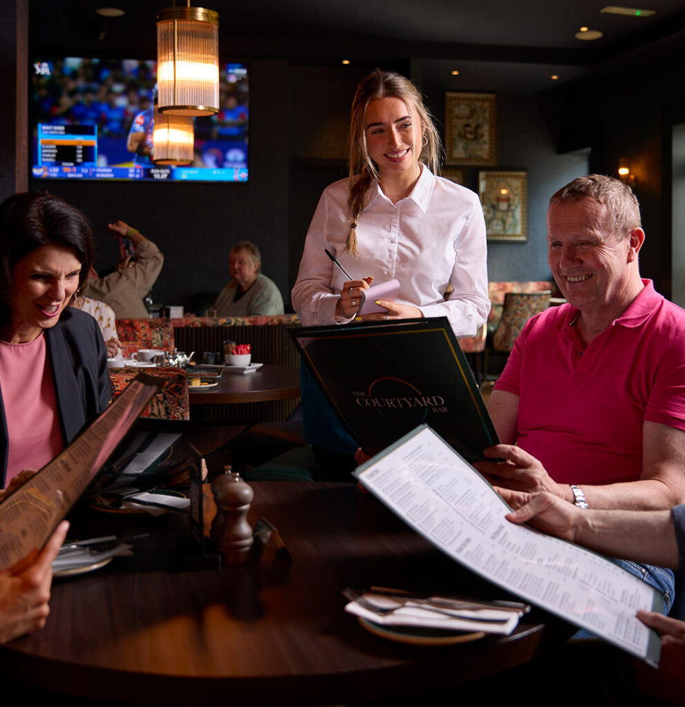 Dining | Bar & Restaurant In Wexford Town | Newtown Park Hotel