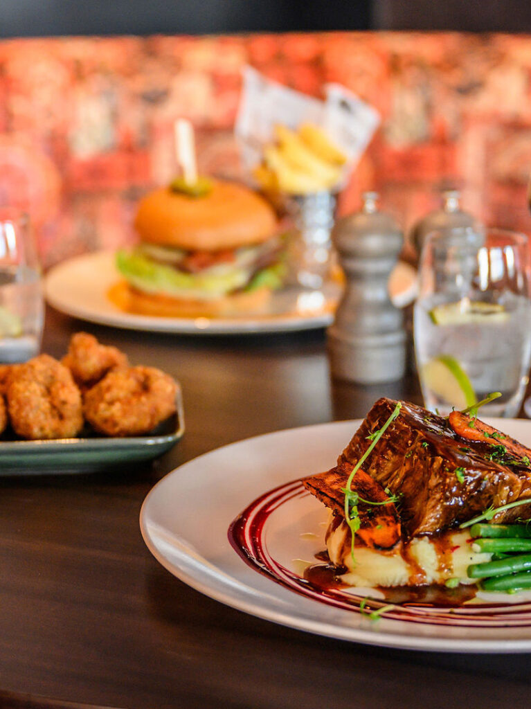 Dining | Bar & Restaurant In Wexford Town | Newtown Park Hotel